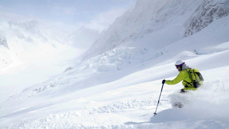 The essential guide to skiing in Chamonix | LUEX
