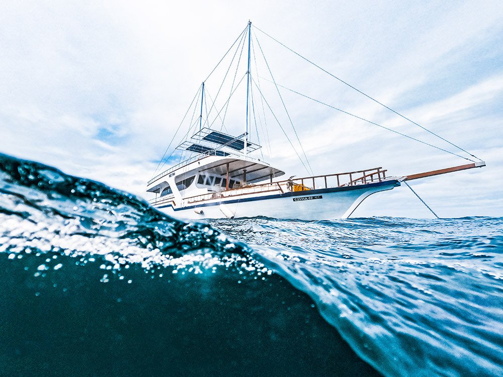 Kethi charter boat catering Maldives for smaller groups | LUEX