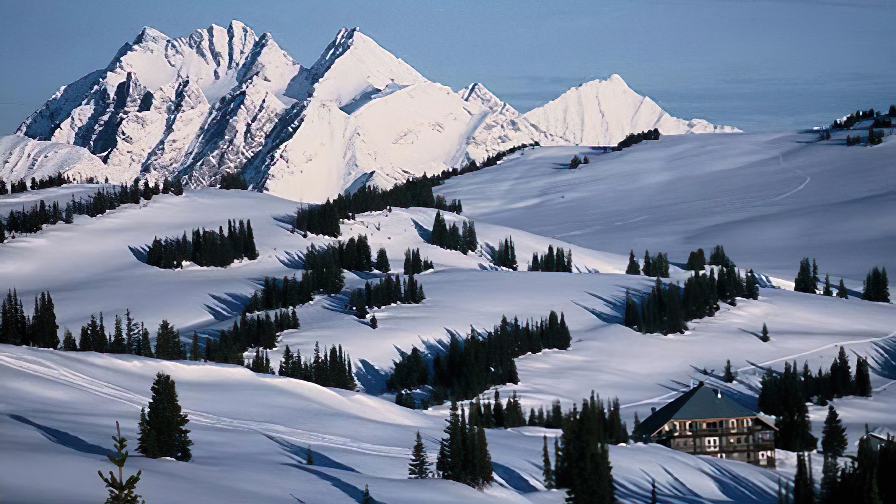 Purcell Mountain Luxury Ski Lodge for Families and Couples | LUEX